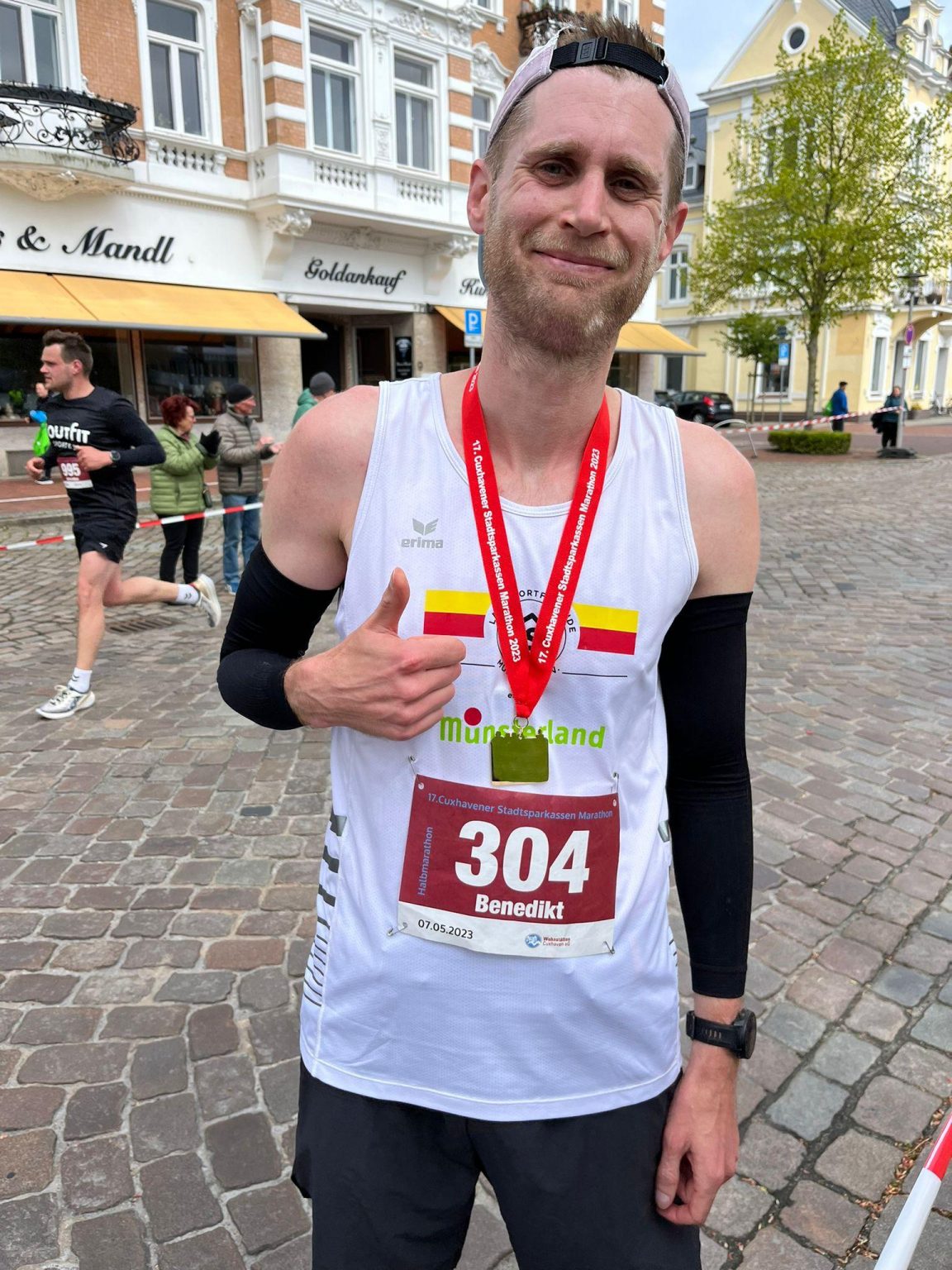 Benedikt Korte wird Dritter beim Halbmarathon in Cuxhaven ...