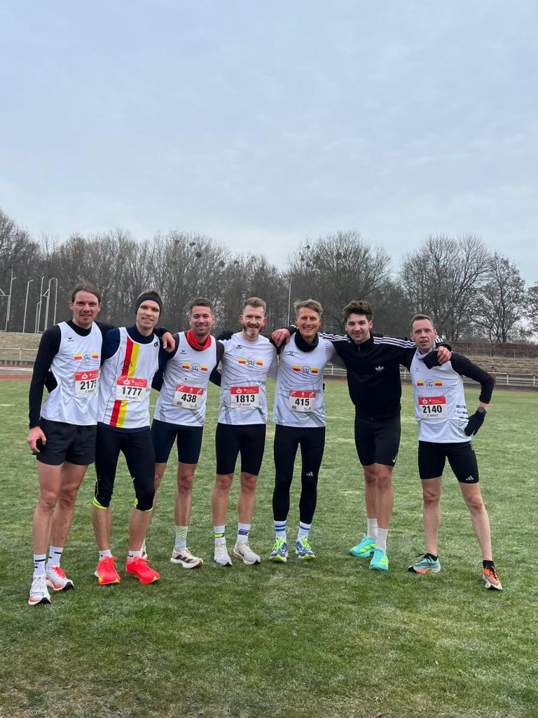 60 Aktive beim Auftakt der 52. Sparkassen-Winterlaufserie ...